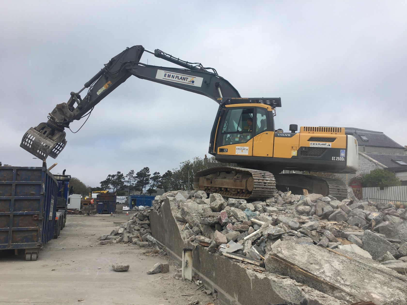 Demolition & Scrap Metal Recycling | EMN Plant